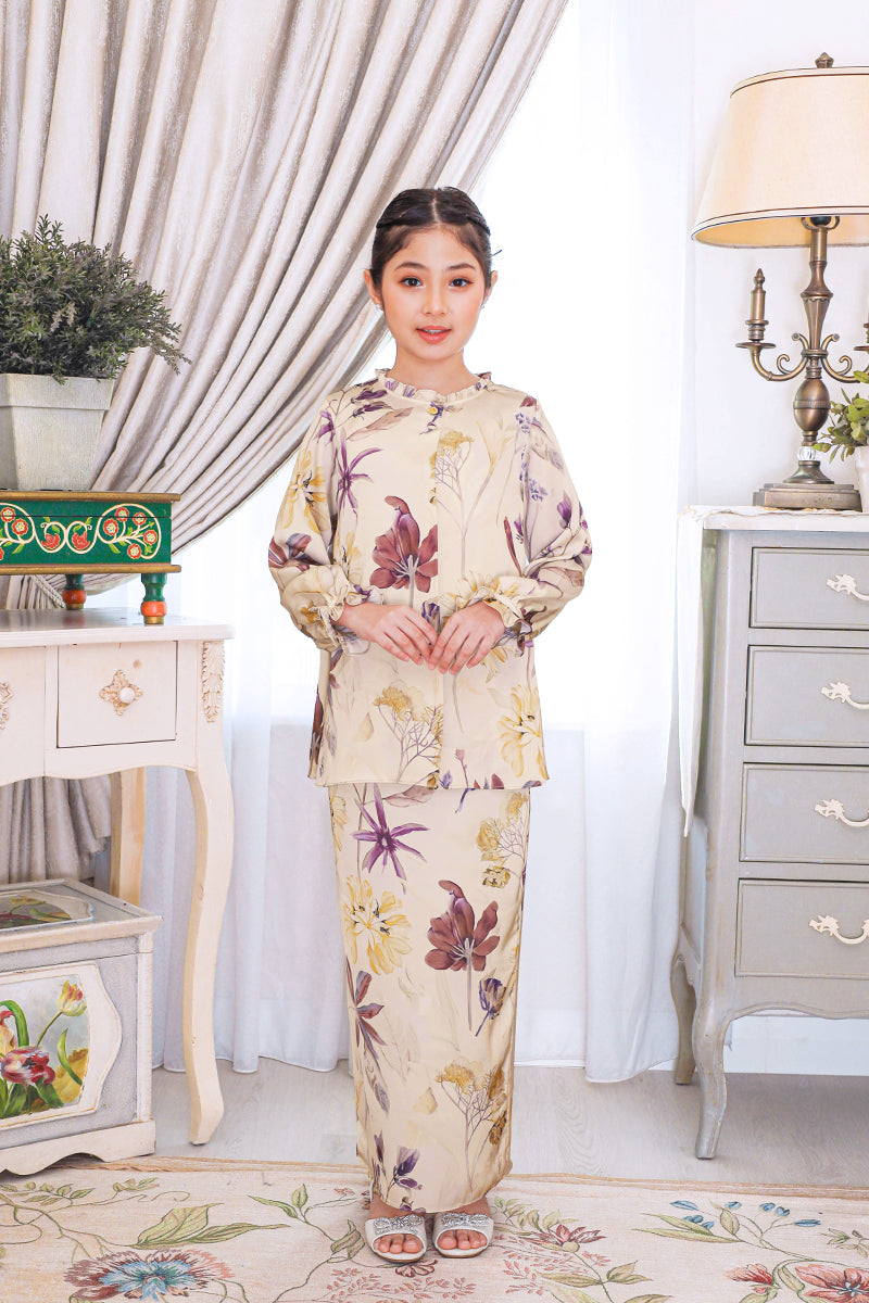 SURI 01 KIDS - Champagne Brown – ANIES IMAN EMPIRE
